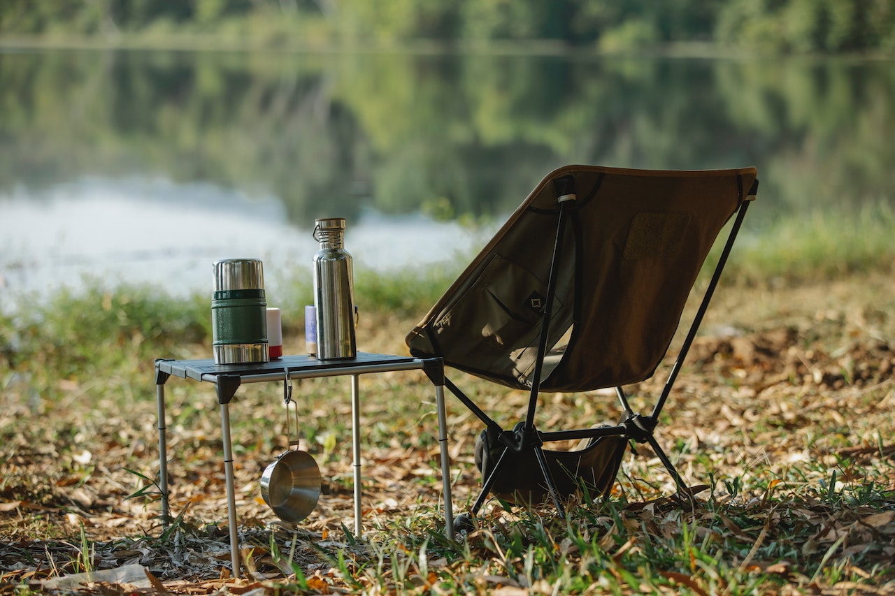 A Step-by-Step Guide to Custom Folding Chair Manufacturing | Headwind Group